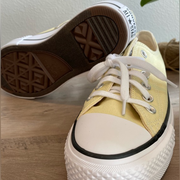 Converse | Shoes | Converse Chuck Taylor All Star Lift Platform Lemon ...